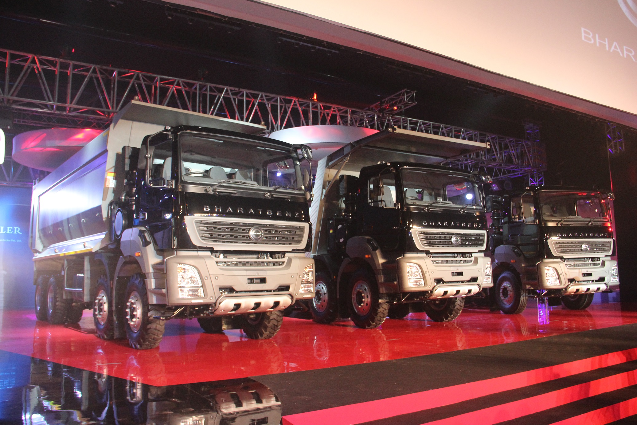 Daimler India inaugurates all-new bus manufacturing facility - Auto ...